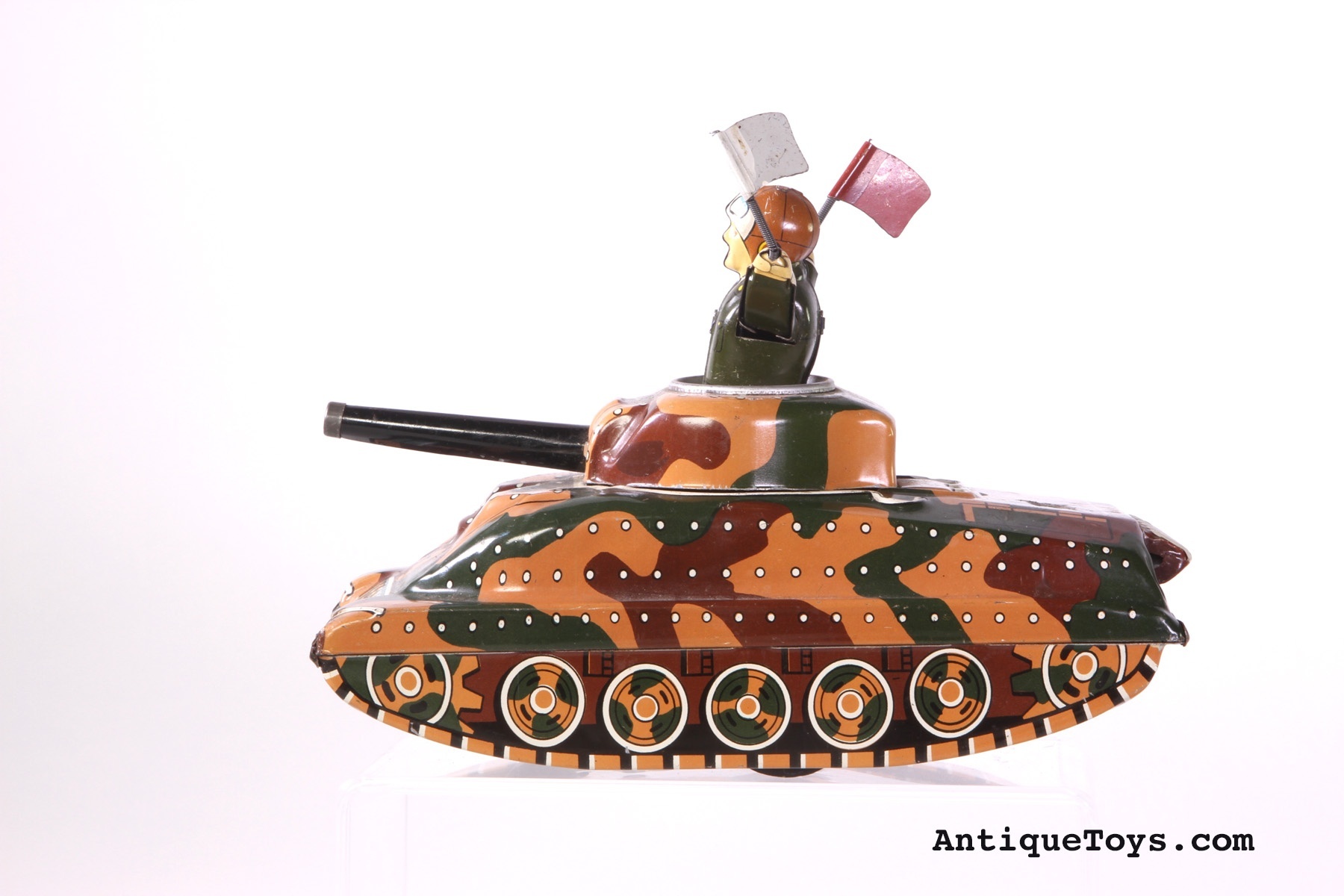 Sherman Tin Tank by K of Japan *SOLD* - AntiqueToys.com - Antique Toys ...