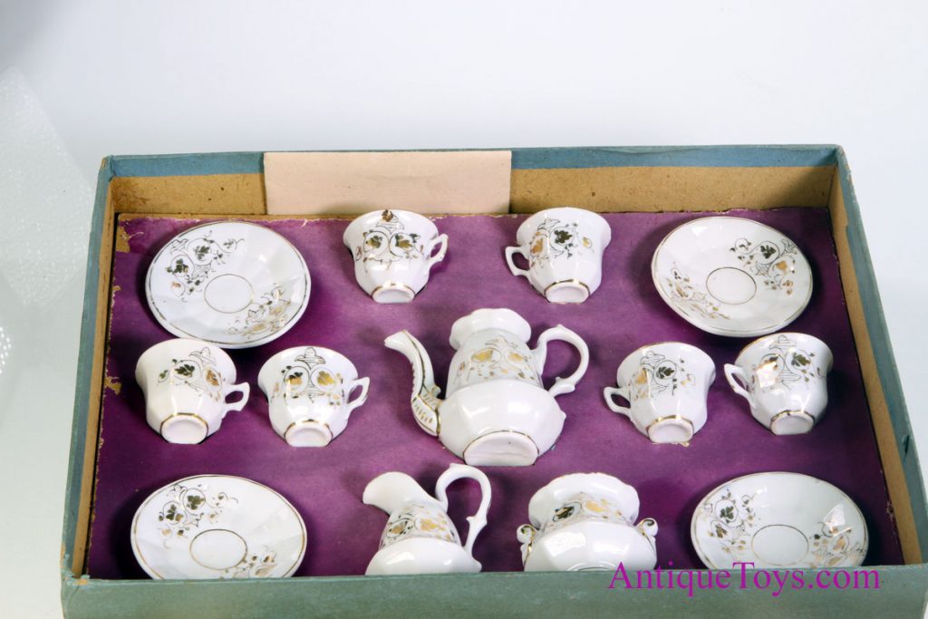 French Porcelain De’Jeuner Kids Thee (Tea) Set *SOLD* – AntiqueToys.com ...