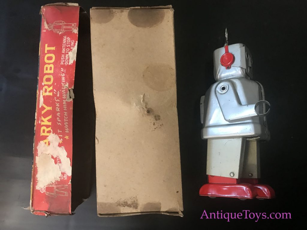 Sparky Windup Robot Japan Robot Windup Toy *SOLD* - AntiqueToys.com ...