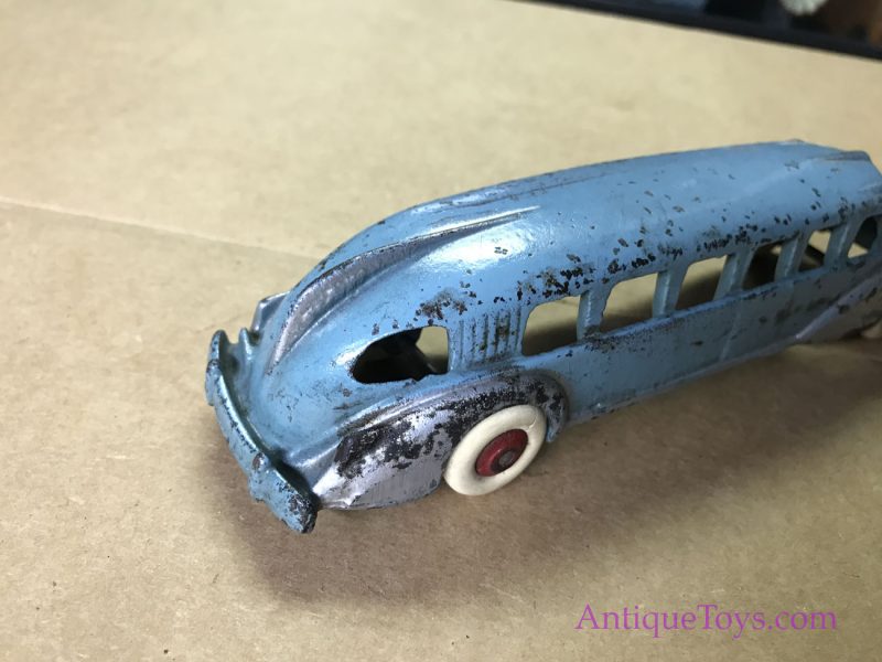 Hubley Streamliner Cast Iron Bus in Blue and Silver *SOLD ...