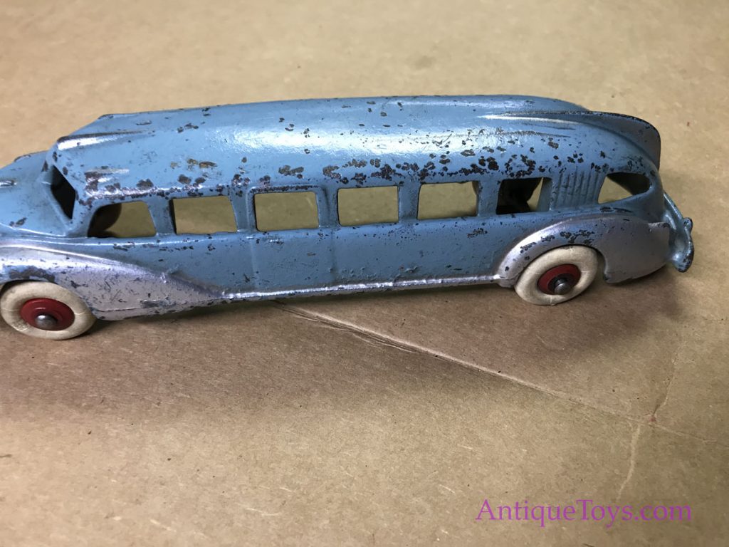 Hubley Streamliner Cast Iron Bus in Blue and Silver *SOLD ...
