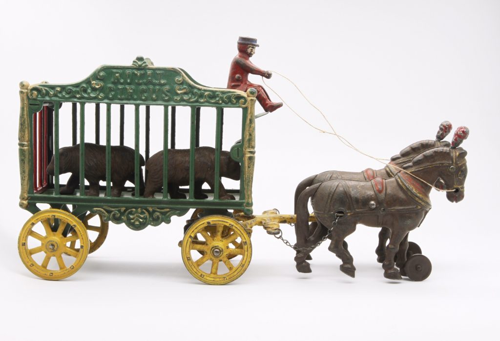 Hubley Circus Wagon with Bears *SOLD* – AntiqueToys.com – Antique Toys ...