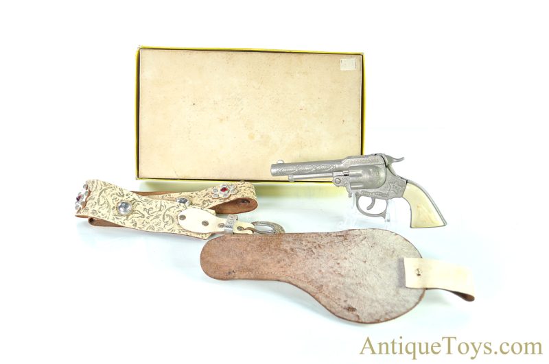 Smart Style Products “Real Texan Outfit” Texas Ranger Cap Pistol in Box ...