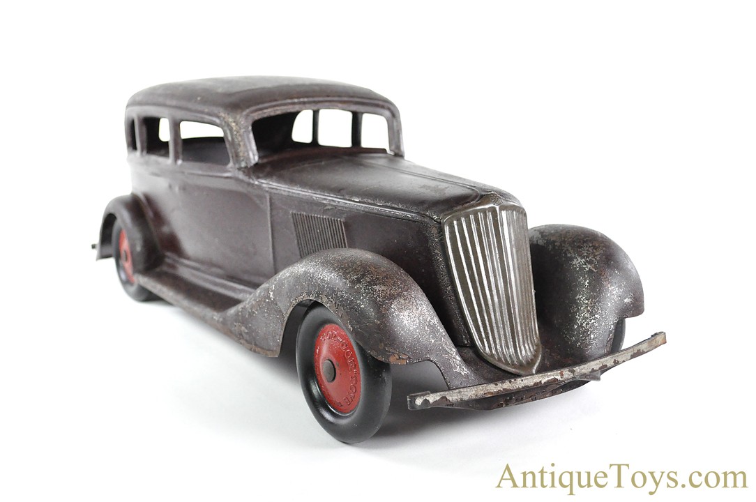 Cor-Cor Toys Pressed Steel 1932 Graham-Paige Sedan *SOLD* – AntiqueToys ...