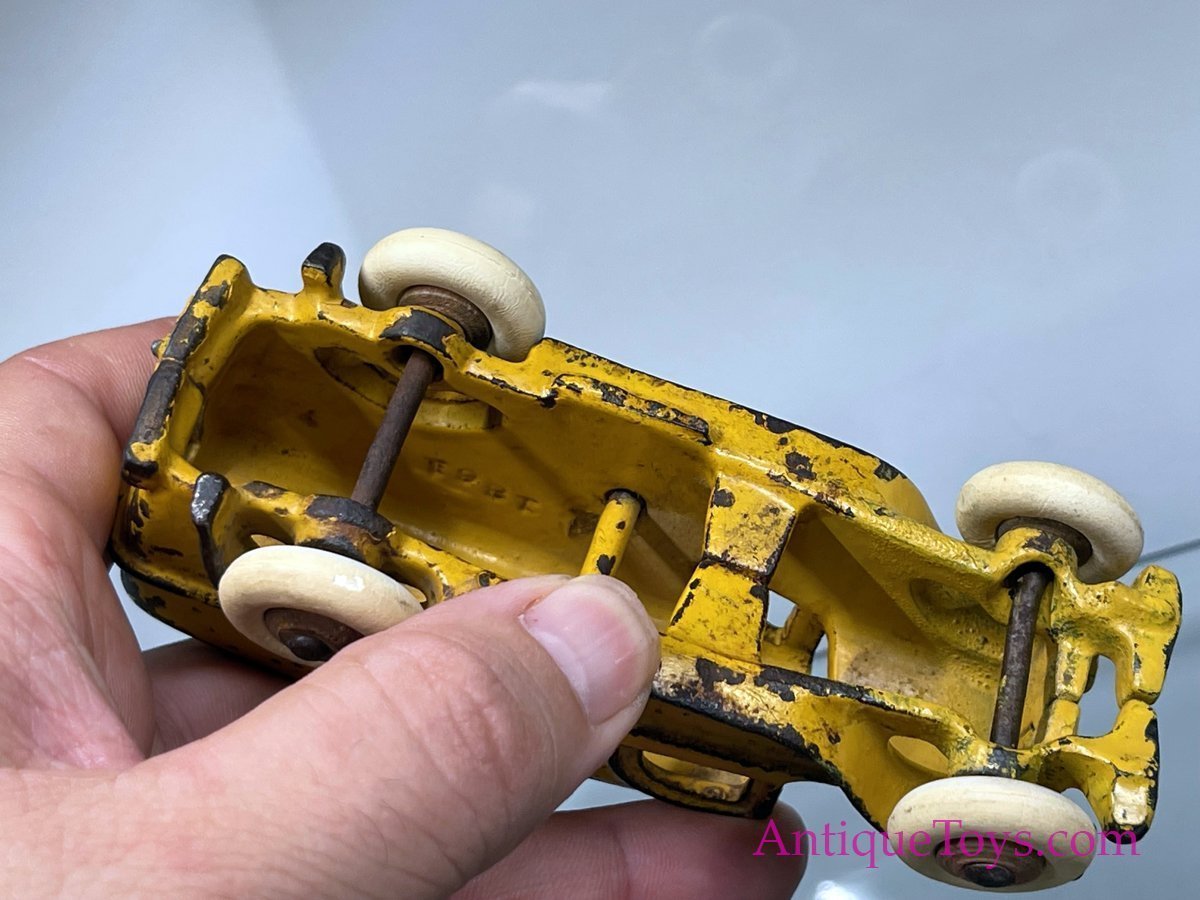 RARE Hubley Cast Iron Panel Van Variation *SOLD* – AntiqueToys.com ...